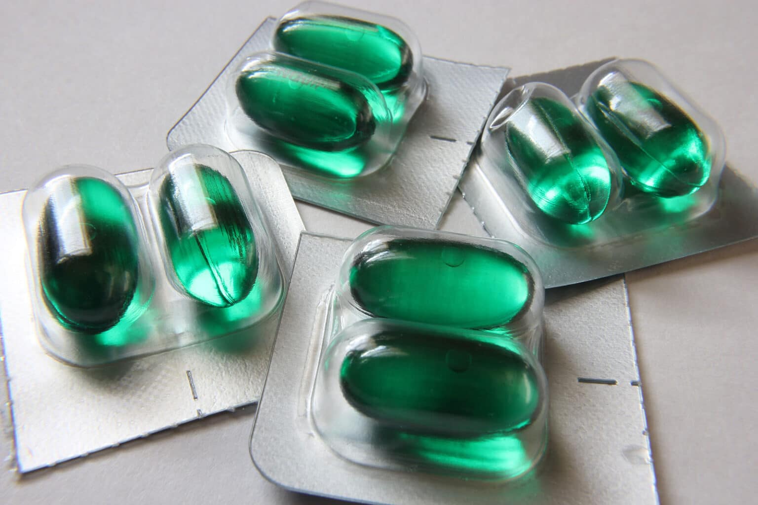 NyQuil and Sleeping Pills: Can You Take Them Together Safely? - Allure ...